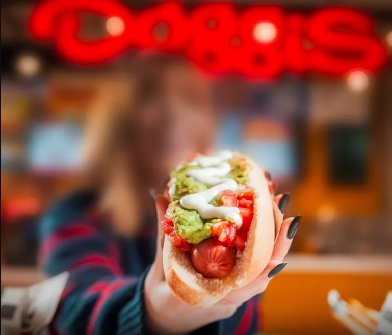 DOGGIS DE G&N BRANDS FESTEJA EL “DÍA NACIONAL DEL HOT DOG” CON “TIRAERA ...
